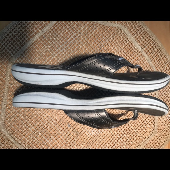 Clarks | Shoes | New Clark Toe Thong Sz8 Sandal | Poshmark